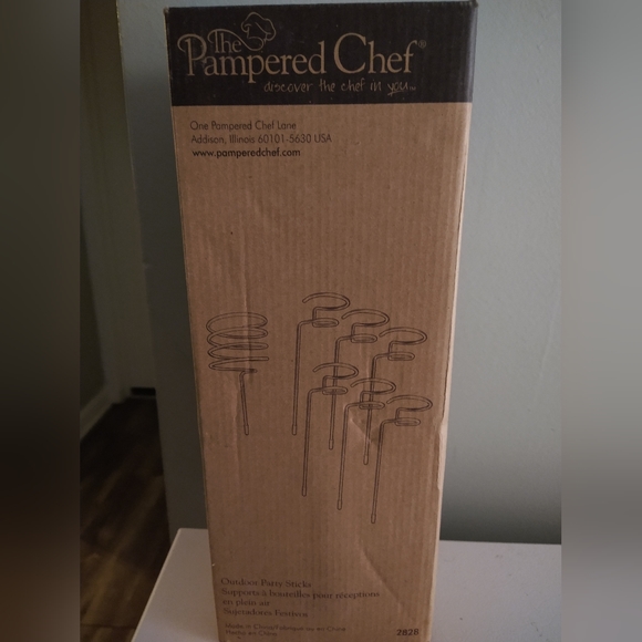 Pampered Chef | Other | Pampered Chef Outdoor Drink Holders 7 Pc Set ...